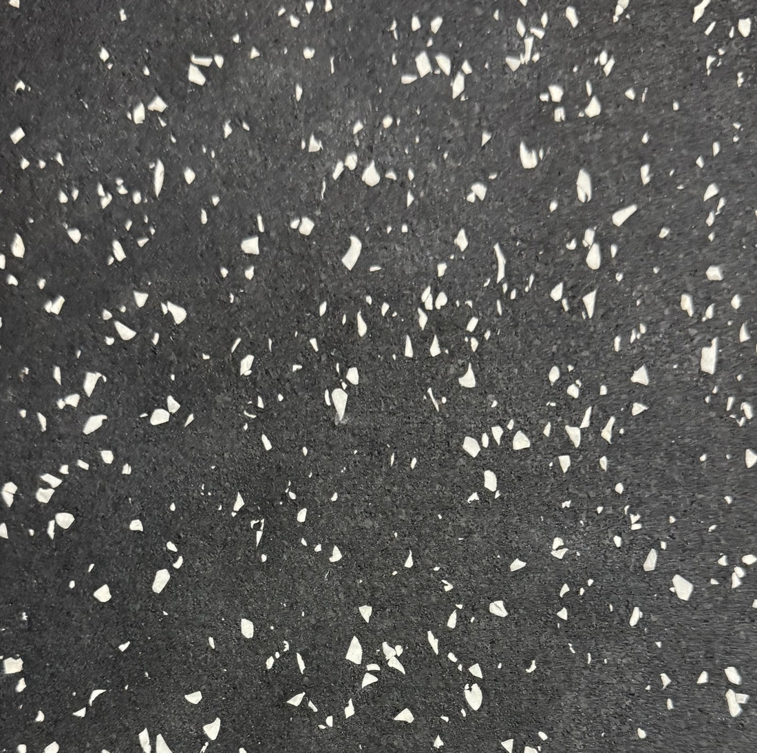 ARMOUR RUBBER - 8MM INTERLOCKING TILES - 24" x 24" - 20% GREY ...